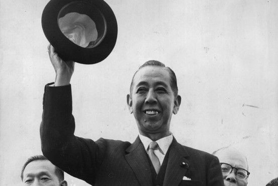 岸信介の死因！家系図＆嫁と子供や孫・統一教会/文鮮明との関係・襲撃で刺される事件や天才の理由も総まとめ