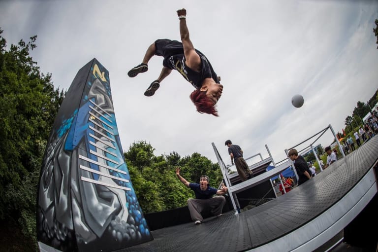 ZEN(島田善/パルクール)の現在！嫁の塩ノ谷早耶香との結婚・子供や家族・経歴と受賞歴などプロフィールも総まとめ